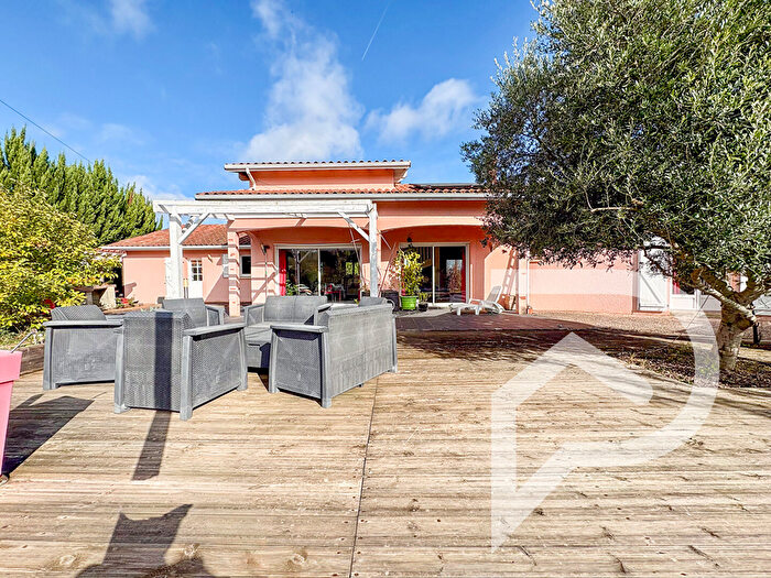 Maison à vendre - Auch, Faubourgs - 6 pièces - 5 chambres