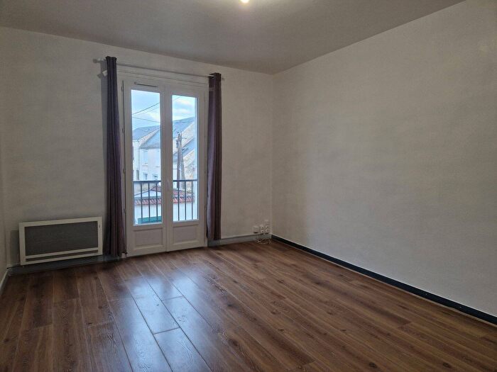 Angerville : Appartement 2 pièces à louer