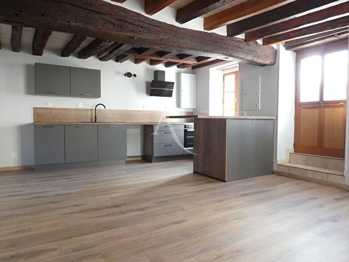 Neuville-aux-Bois : Maison 3 pièces à louer