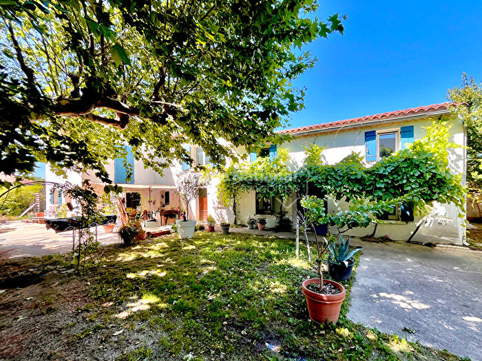 Rognonas : Maison 7 pièces à vendre