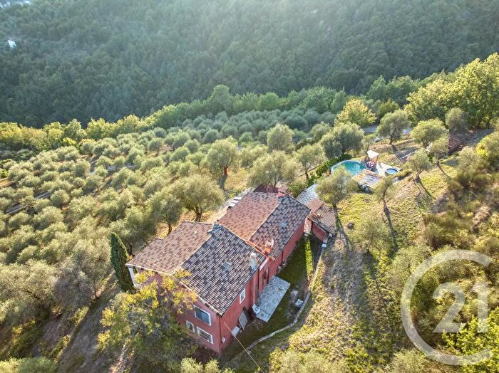 Maison à vendre - Sospel - 6 pièces - 4 chambres