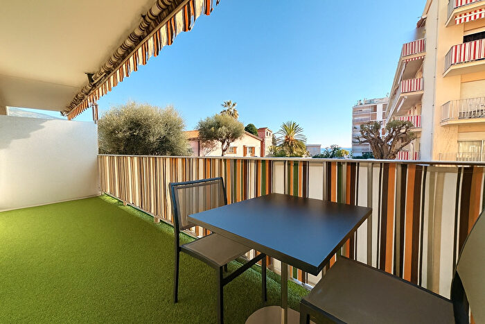 Appartement à vendre - Roquebrune-Cap-Martin, Carnolès, Gare, Cap Azur - 2 pièces - 2 chambres