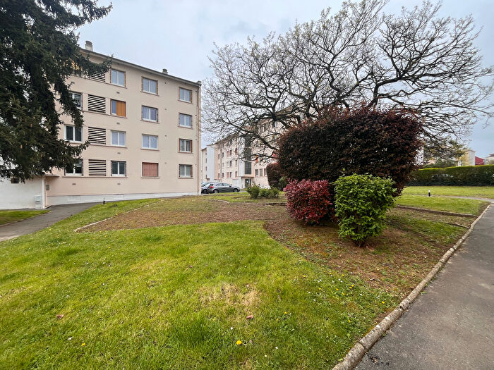Appartement 3 pièces à vendre - Les Clayes-sous-Bois, Centre-ville