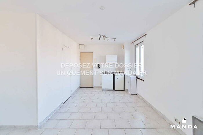 Appartement à louer - Saint Clément-Jardin des Plantes-Grammont, Rouen - 1 pièce