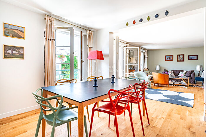 Appartement à vendre - Le Chesnay, Saint-Antoine de Padoue - 8 pièces - 5 chambres