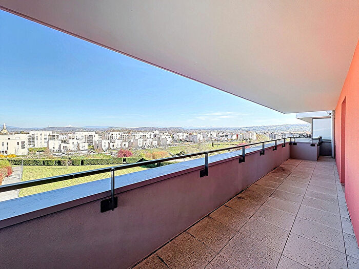 Appartement à vendre - LIsle-dAbeau - 4 pièces - 3 chambres