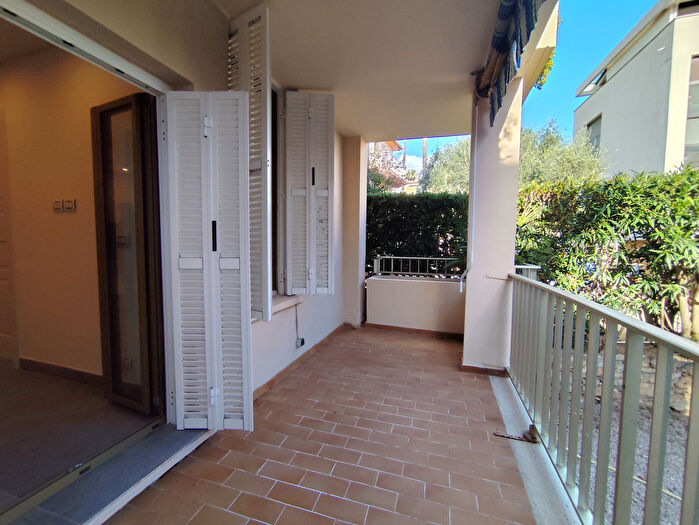 Appartement à vendre - Roquebrune-Cap-Martin, Carnolès, Gare, Cap Azur - 2 pièces - 1 chambre