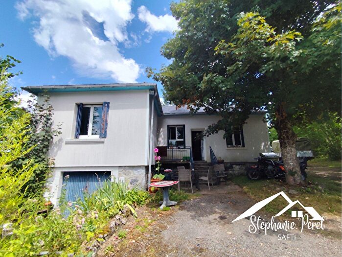 Saint-Pardoux-le-Vieux : Maison 4 pièces à vendre