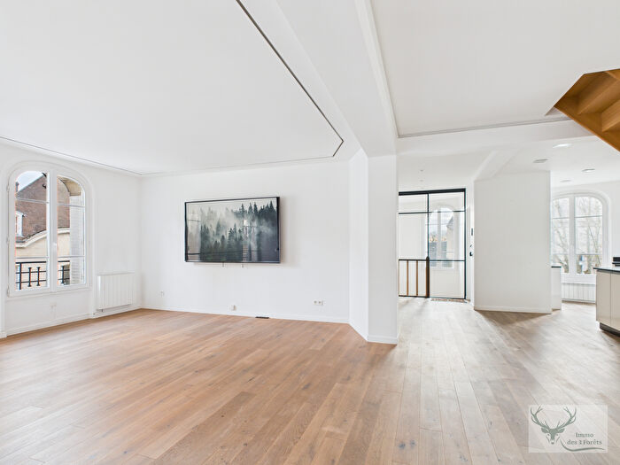 Appartement à vendre - Senlis, Centre-ville - 6 pièces - 3 chambres