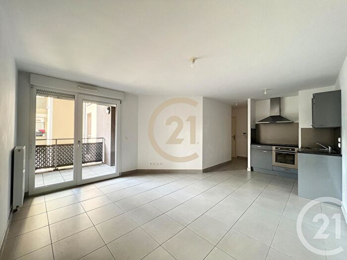 Appartement 4 pièces à Melun, Montaigu, à louer