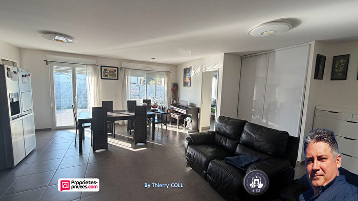 Maison 6 pièces à Loyettes, à vendre