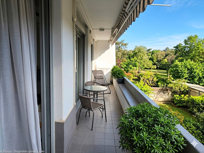 Villeurbanne, République, Tolstoi : Appartement 3 pièces à vendre