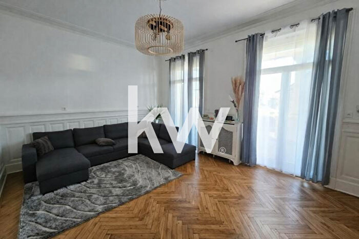 Appartement à vendre - Fraisses - 5 pièces - 4 chambres