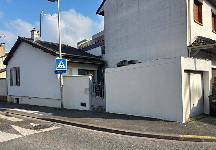 Maison à louer - La Justice, Rosny-sous-Bois - 3 pièces - 2 chambres
