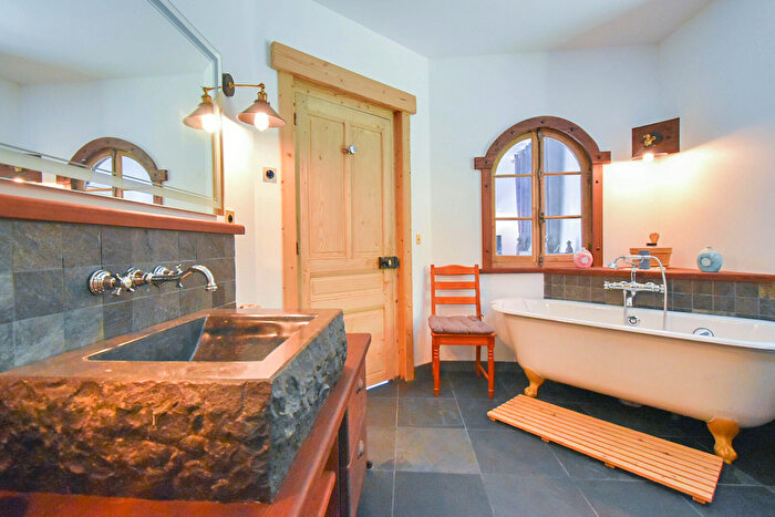 Maison à vendre - Saint-Pierre-de-Belleville - 8 pièces - 5 chambres