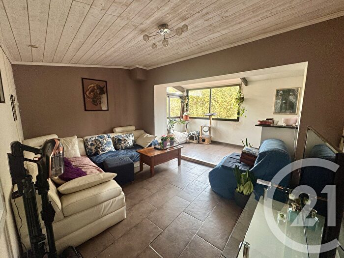 Maison à vendre - Roquevaire - 6 pièces - 4 chambres