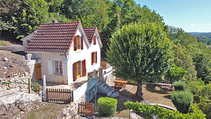 Maison à vendre - Montignac - 4 pièces - 2 chambres