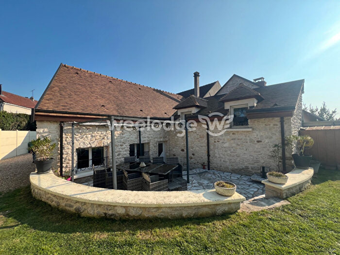 Breuil-Bois-Robert : Maison 7 pièces à vendre
