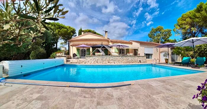 Maison à vendre - Saint-Privat-des-Vieux - 7 pièces - 5 chambres