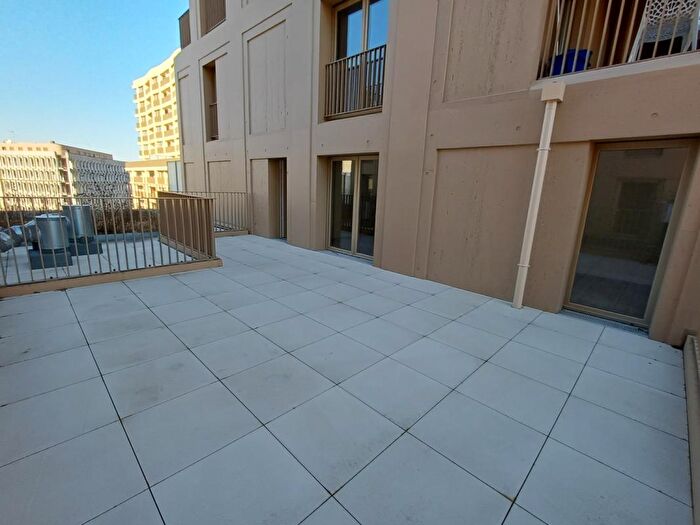 Appartement à louer - Bobigny, Centre-ville - 4 pièces - 3 chambres