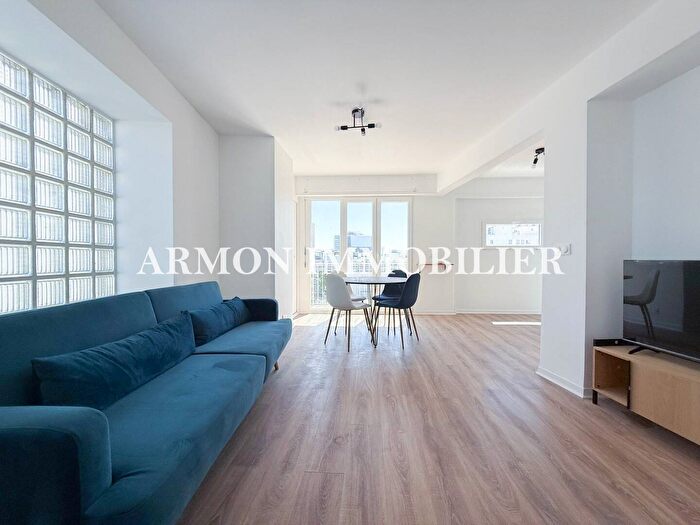 Appartement à louer - Auteuil Nord, Paris ème arrondissement - 3 pièces - 2 chambres