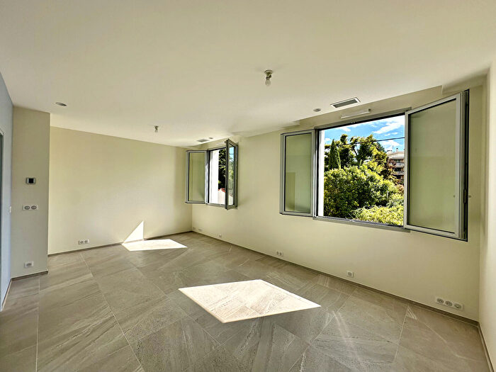 Appartement à vendre - Aix-en-Provence, Val Saint-André - 4 pièces - 3 chambres