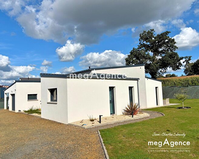 Maison à vendre - Vire, Bourg de Neuville, La Planche - 5 pièces - 3 chambres