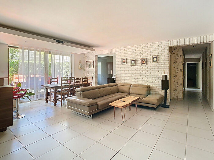 Appartement à vendre - Montigny-le-Bretonneux, Saint-Quentin - 5 pièces - 3 chambres