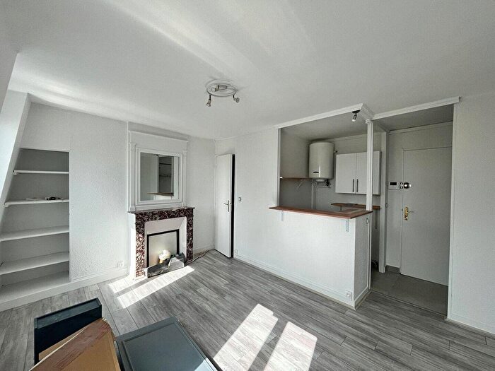 Appartement à louer - Coteaux Ouest-Pasteur, Rouen - 1 pièce