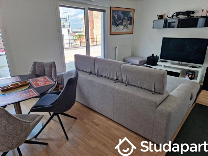 Appartement à louer - Brossolette-Vieux Bourg-Malraux, Châtillon - 1 pièce - 3 chambres