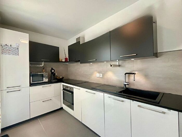 Saint-Julien-en-Genevois, Puy-Saint-Martin, Douane : Appartement 3 pièces à vendre