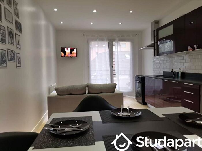 Appartement à louer - Saphir, Longjumeau - 1 pièce - 2 chambres