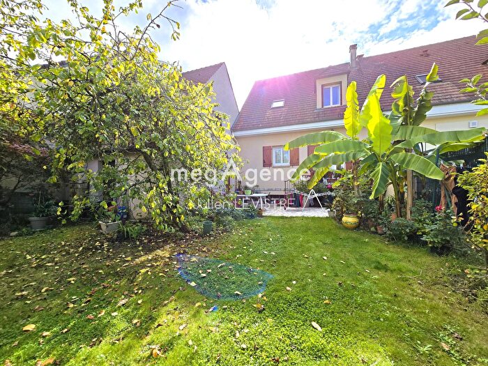 Rambouillet, Saint-Hubert, Louvière : Maison 6 pièces à vendre