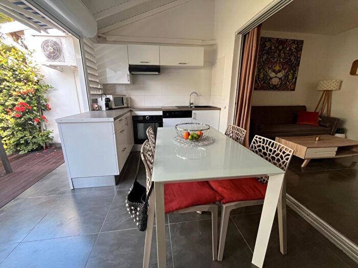 Appartement à vendre - Saint-François - 3 pièces - 2 chambres