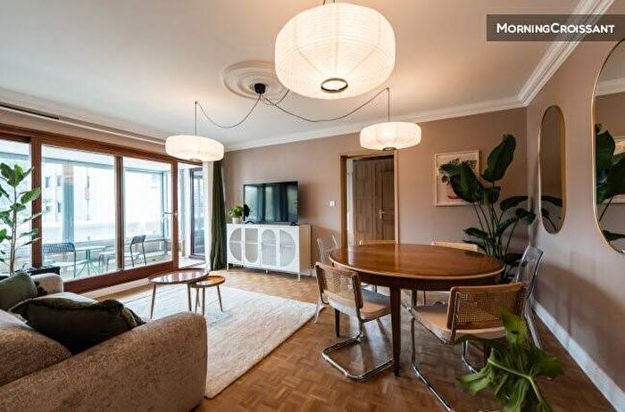 Appartement à louer - Montessuy, Caluire-et-Cuire - 4 pièces - 3 chambres