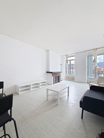 Appartement à louer - Clermont-Ferrand, Jaude, Fontgiève Saint-Alyre - 2 pièces - 1 chambre