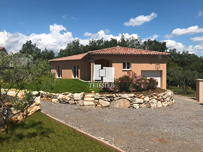 Maison à vendre - Ruoms - 4 pièces - 4 chambres