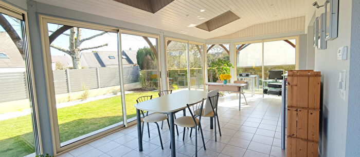 Maison à vendre - LHuisserie - 6 pièces - 4 chambres