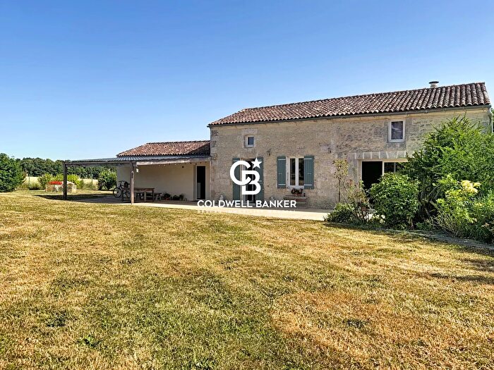 Maison 7 pièces à vendre à Chermignac