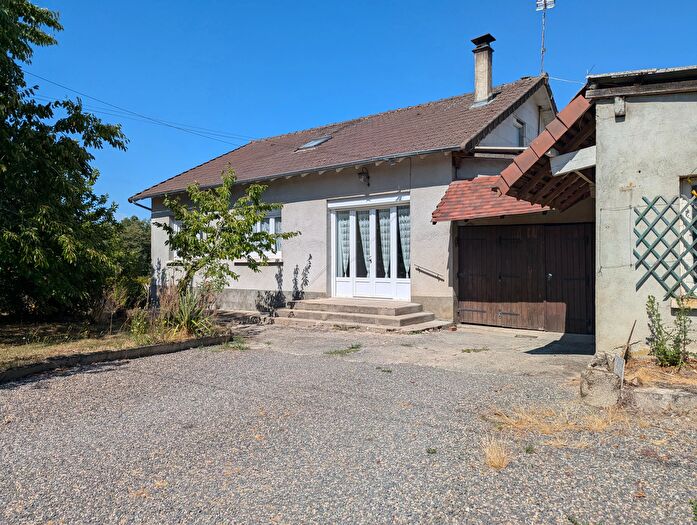 Maison 8 pièces à Saint-Sulpice-les-Feuilles, à vendre