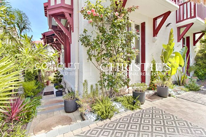 Maison 8 pièces à vendre à Biarritz