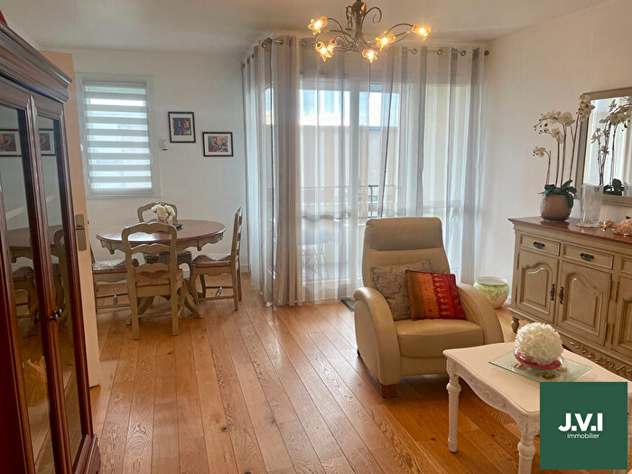 Appartement à vendre - Montmorency, Centre Montmorency - 4 pièces - 3 chambres