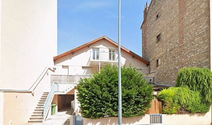 Appartement à louer - Grenoble, Ile Verte - 2 pièces - 1 chambre