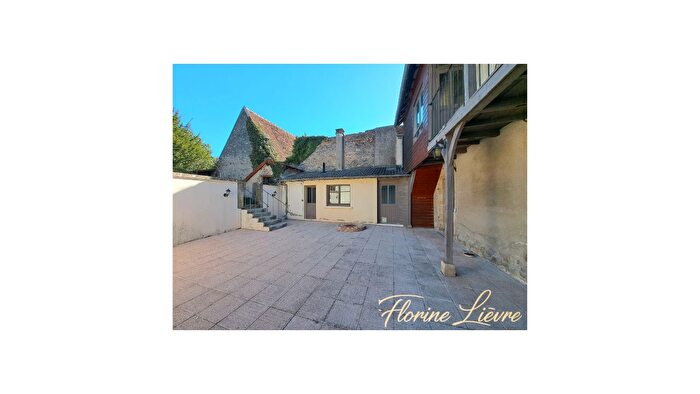 Charenton-du-Cher - Maison 5 pièces à vendre