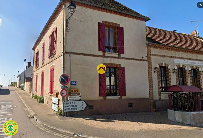 Maison à vendre - Montacher-Villegardin - 6 pièces - 4 chambres