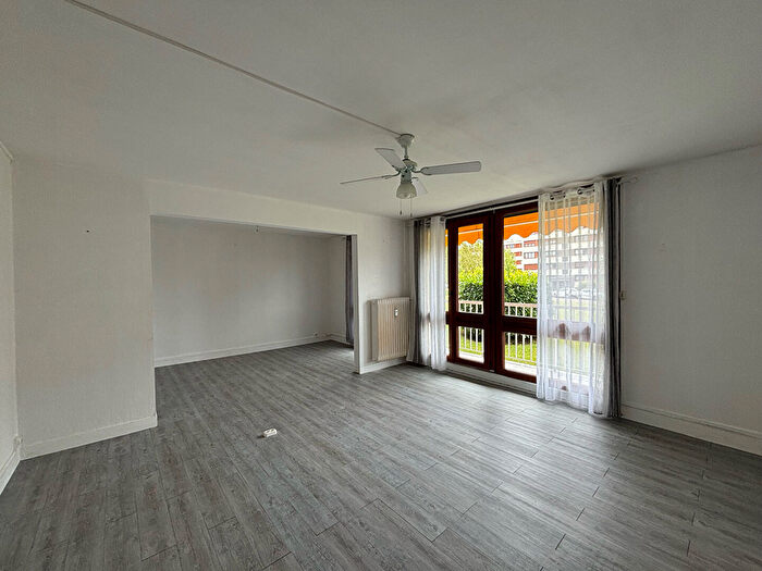 Appartement à louer - Sens, Saint-Pregts, Les Courtils, Les Boutours - 4 pièces - 3 chambres