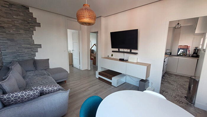 Appartement 3 pièces à vendre à Suresnes, Cité Jardins