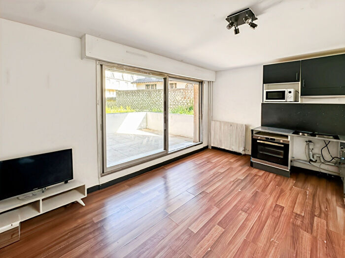 Appartement à vendre - Melun, Rive de Seine, Sud - 2 pièces - 1 chambre