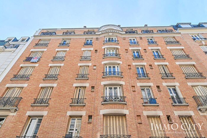 Centre Ville, Clichy : Appartement 1 pièce à louer