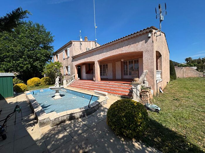 Vidauban : Maison 5 pièces à vendre